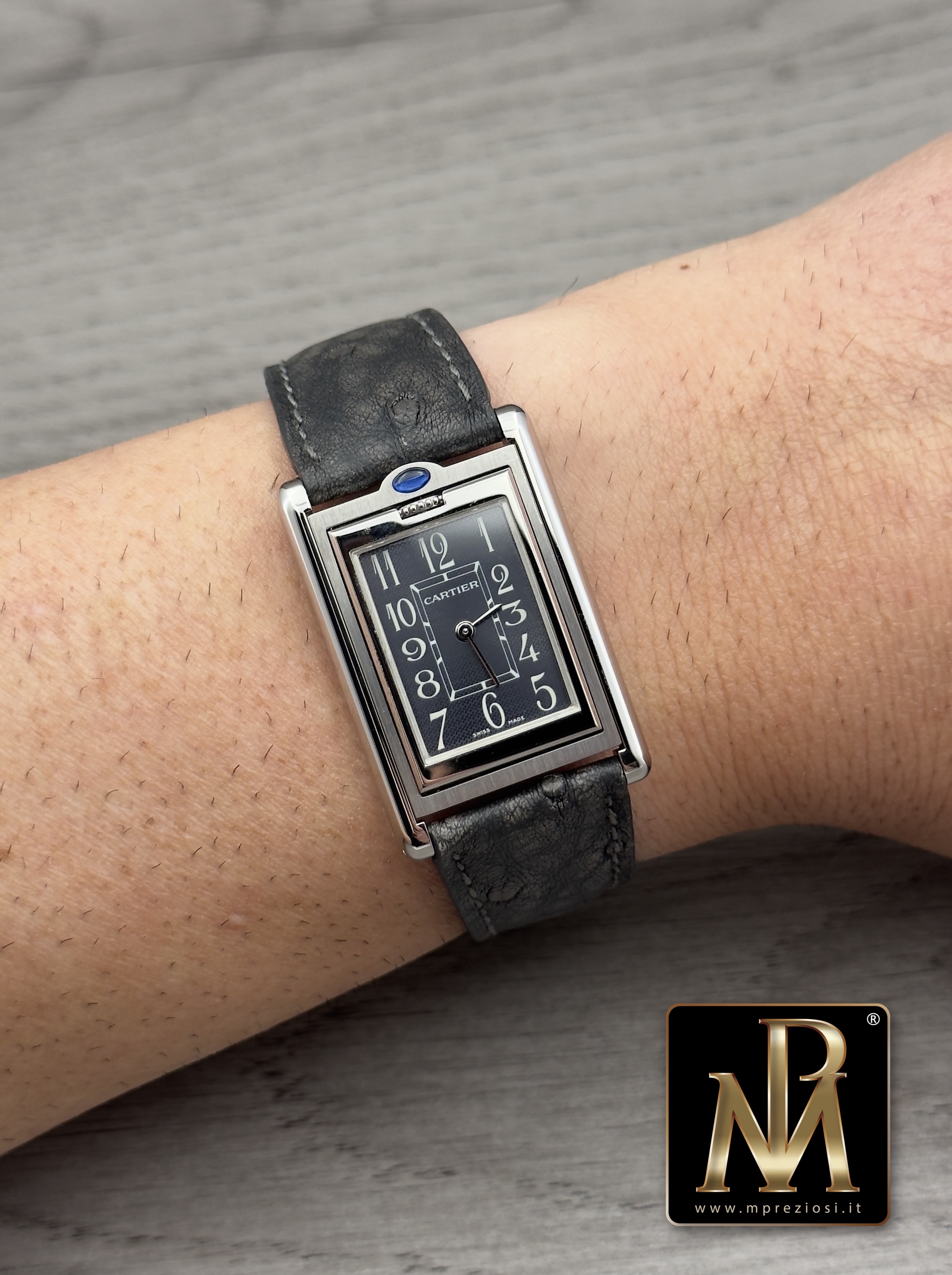 Cartier Tank basculante 2405 - Modello Limitato e di Successo